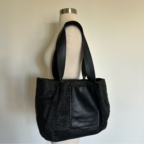 Daniella Lehavi | Bags | Daniella Levavi Black Raffia Shoulder Bag ...